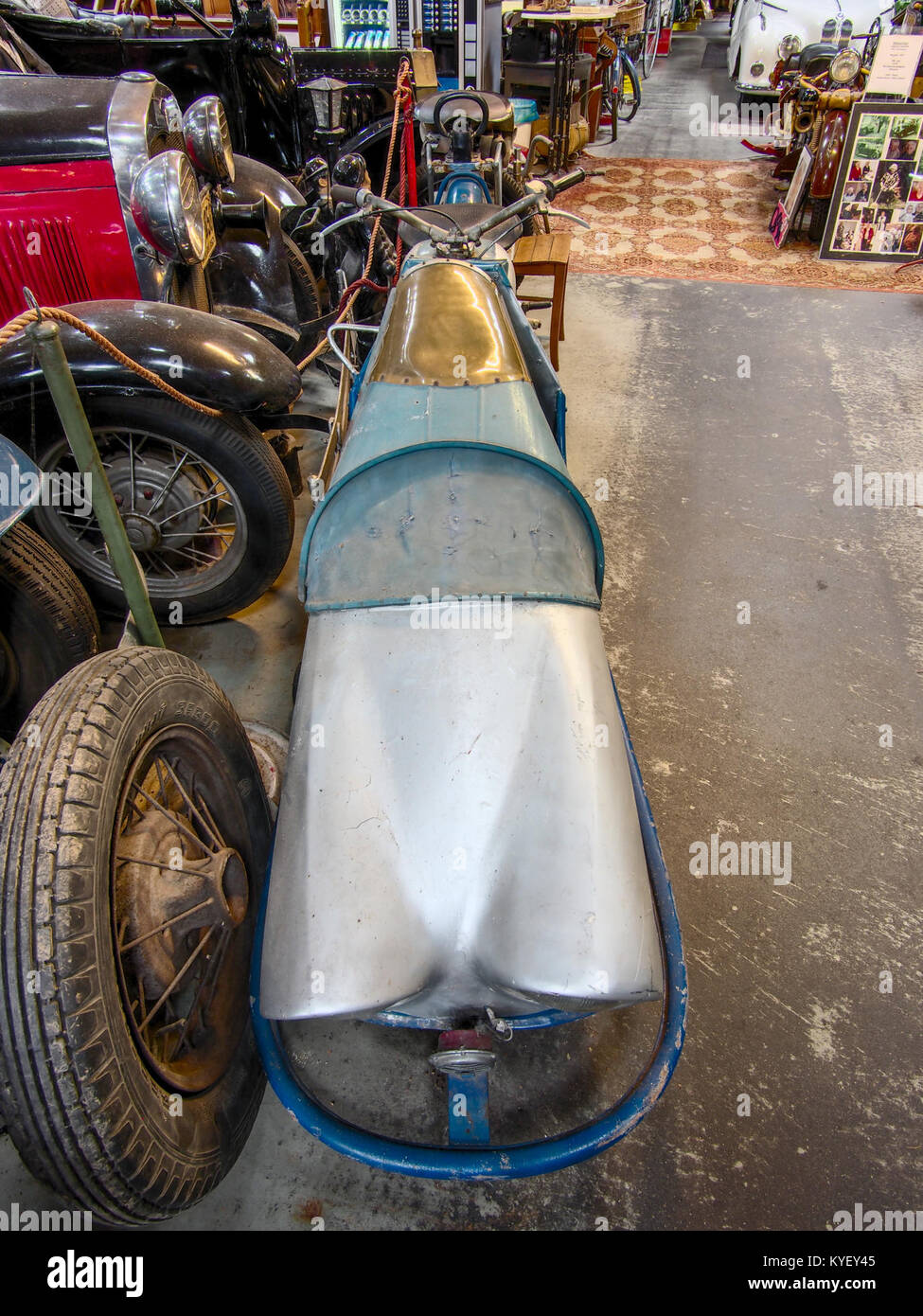 A photograph of the Ogar Motorrad, displayed at the Fahrzeugmuseum ...