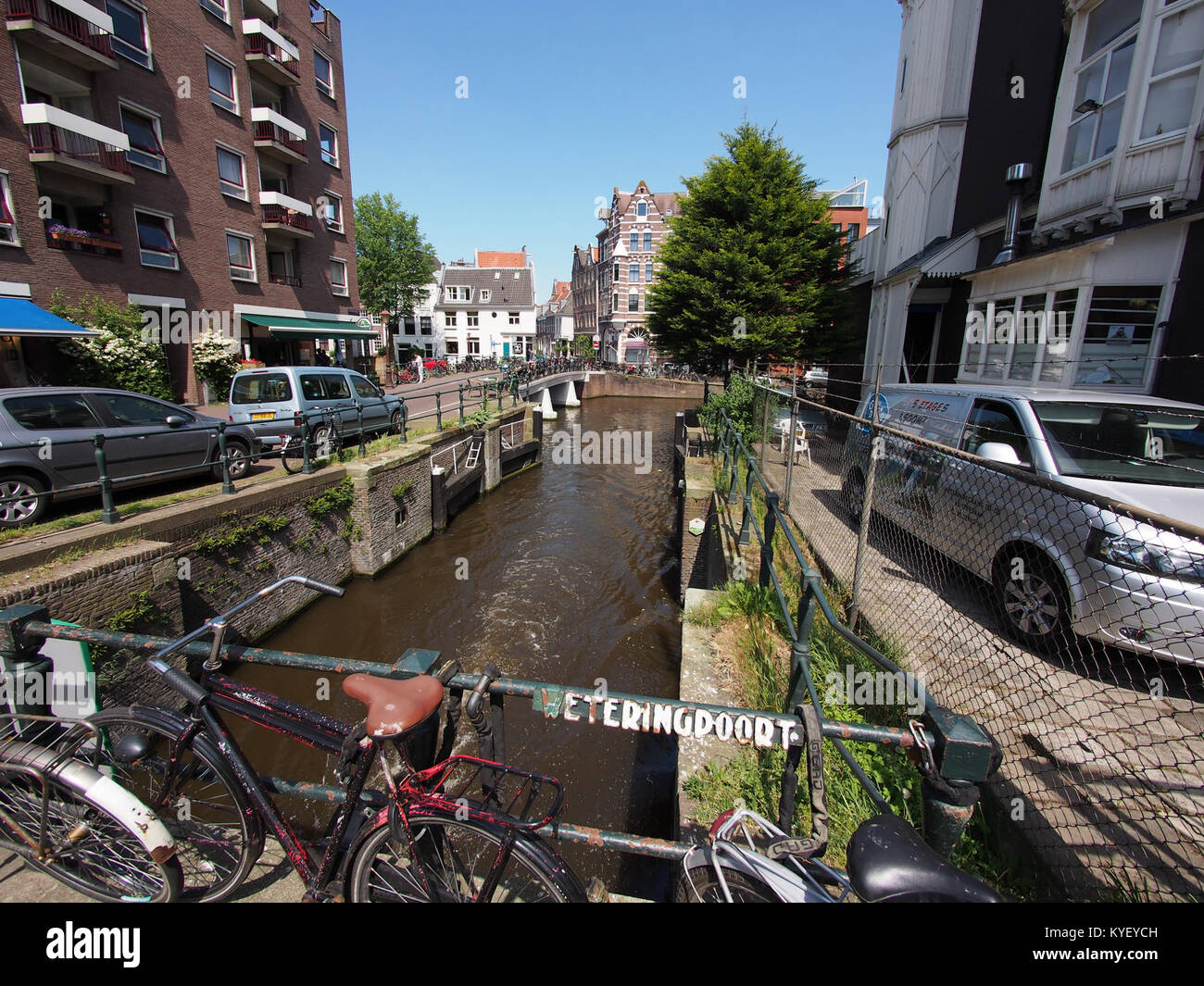 A photograph of Bridge 90, located at Weteringpoort in the ...