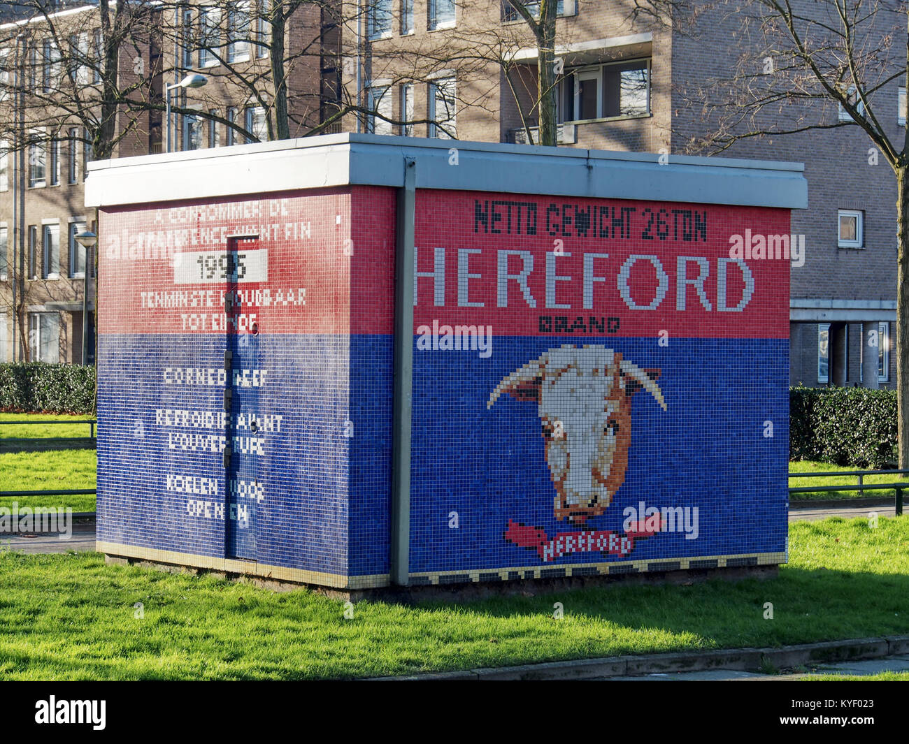 A photograph of a transformer house located at the Hildo Kropplein, a ...
