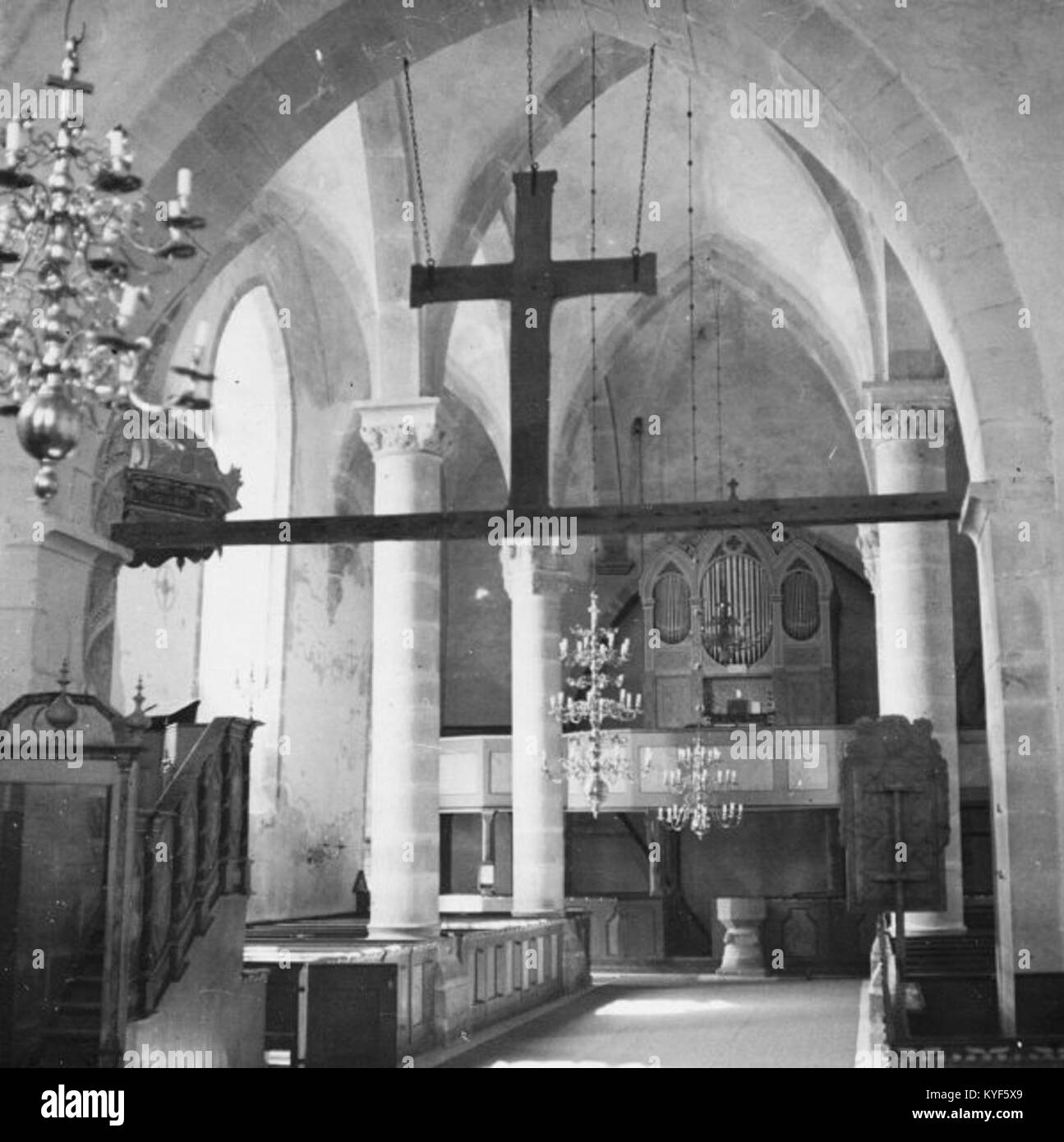 13th century apse Black and White Stock Photos & Images - Alamy