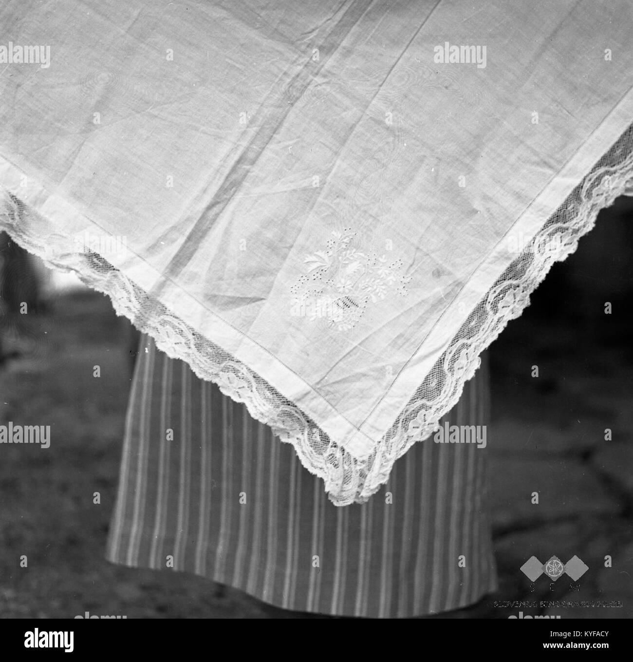 A 1955 image of a traditional 'roza' flower arrangement from Brezovica ...