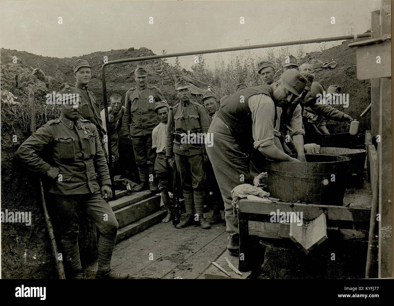 Military laundry facilities hi-res stock photography and images - Alamy