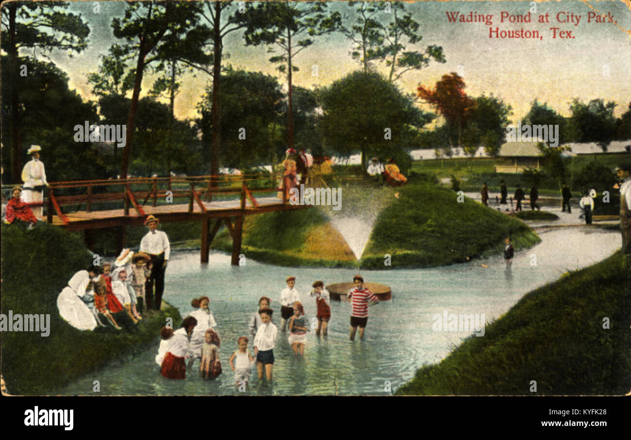 Wading pond at Sam Houston Park, Houston, Texas Stock Photo - Alamy