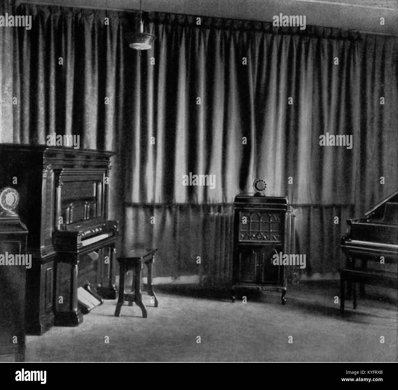 WMAF radio studio (1923 Stock Photo - Alamy