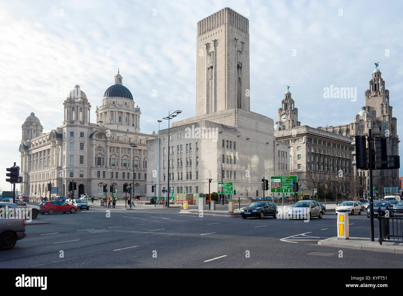 Liverpool three graces hi-res stock photography and images - Alamy
