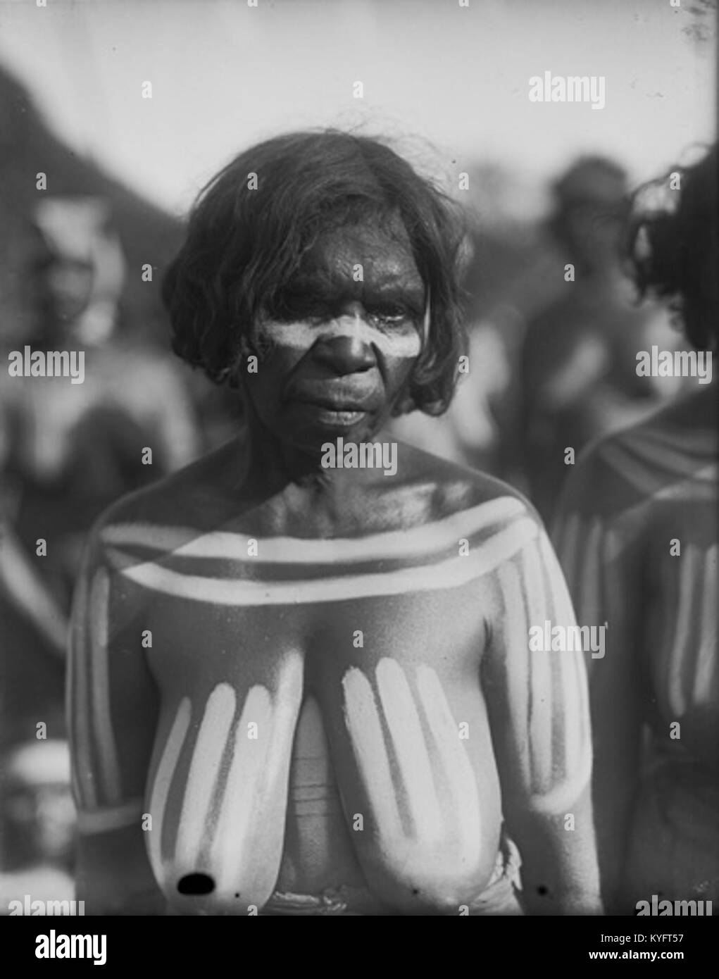 Body painting with Black and White Stock Photos & Images - Alamy