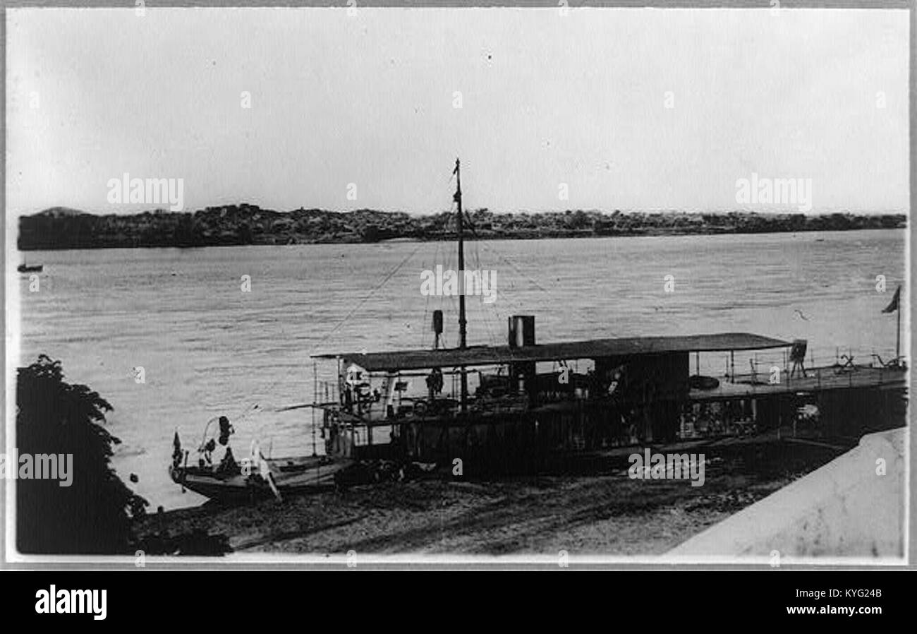 River gunboat tete hi-res stock photography and images - Alamy