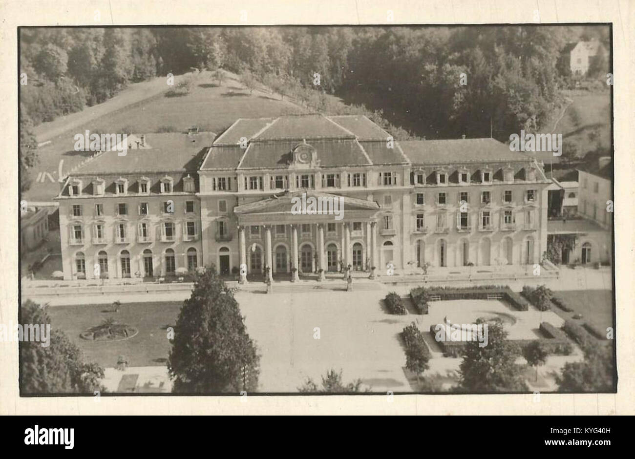 This 1960s postcard showcases Rogaska Slatina, a renowned spa town in ...
