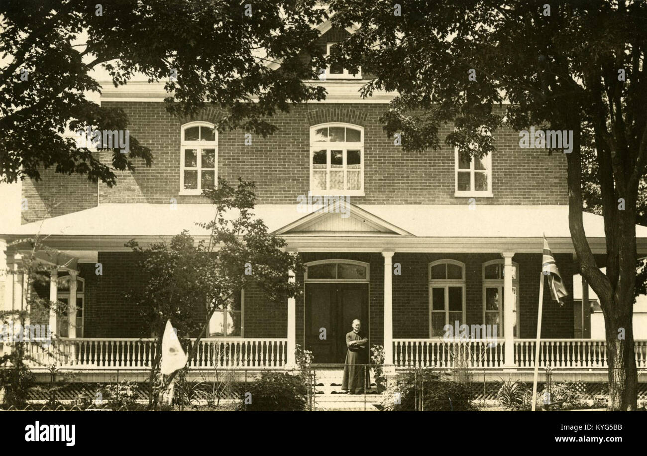 The presbytery of Saint-Agapit parish, a historical building ...