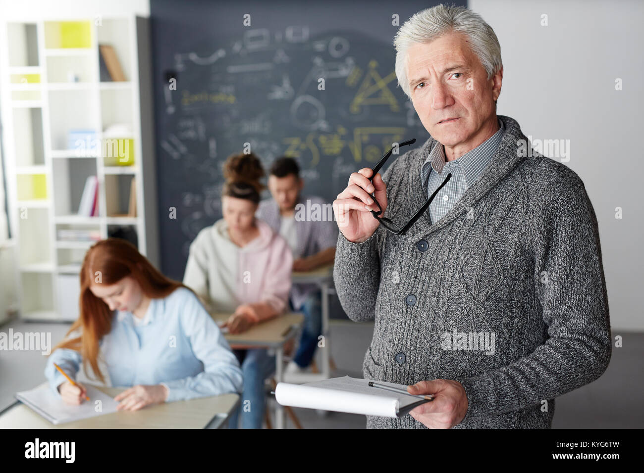 Experienced guy hi-res stock photography and images - Alamy