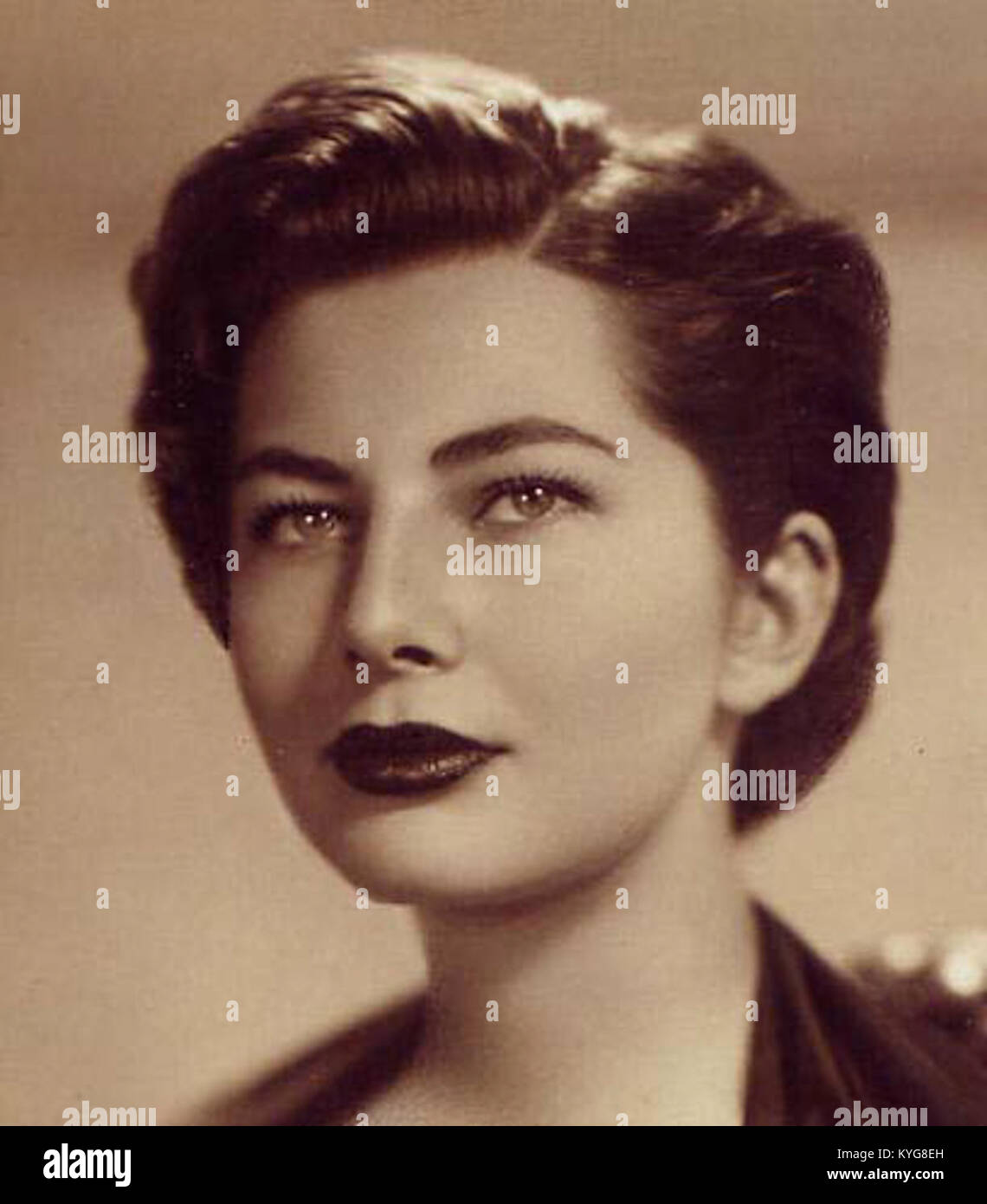 Royal family of iran hi-res stock photography and images - Alamy