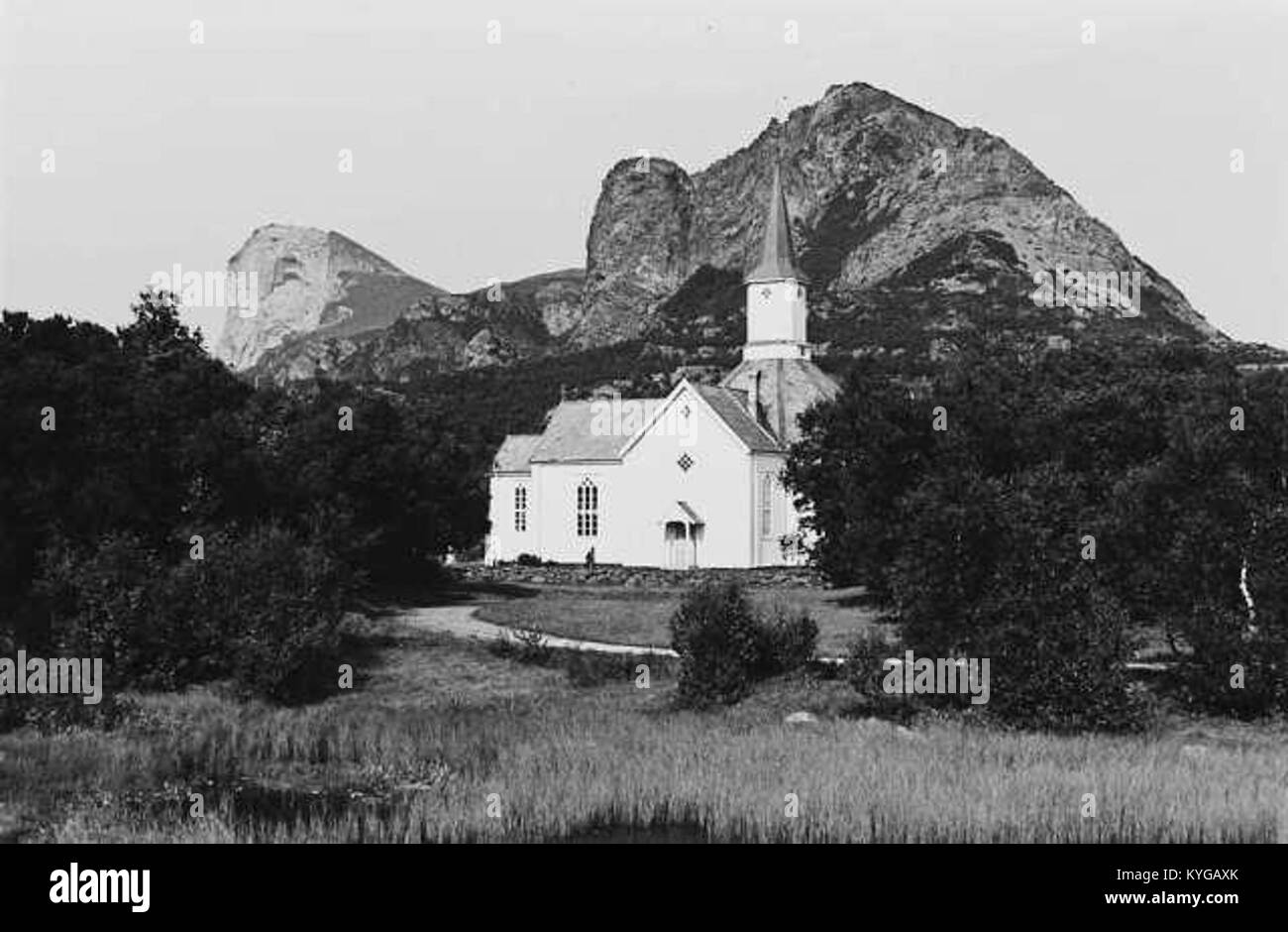 Rødøy kirke i 1938 Stock Photo - Alamy