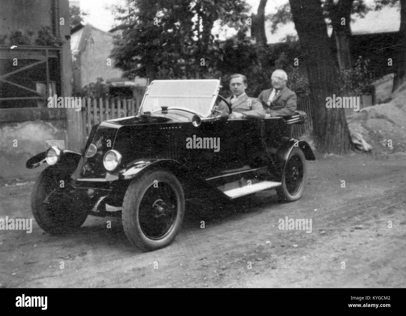 Vintage renault vehicle Black and White Stock Photos & Images - Alamy