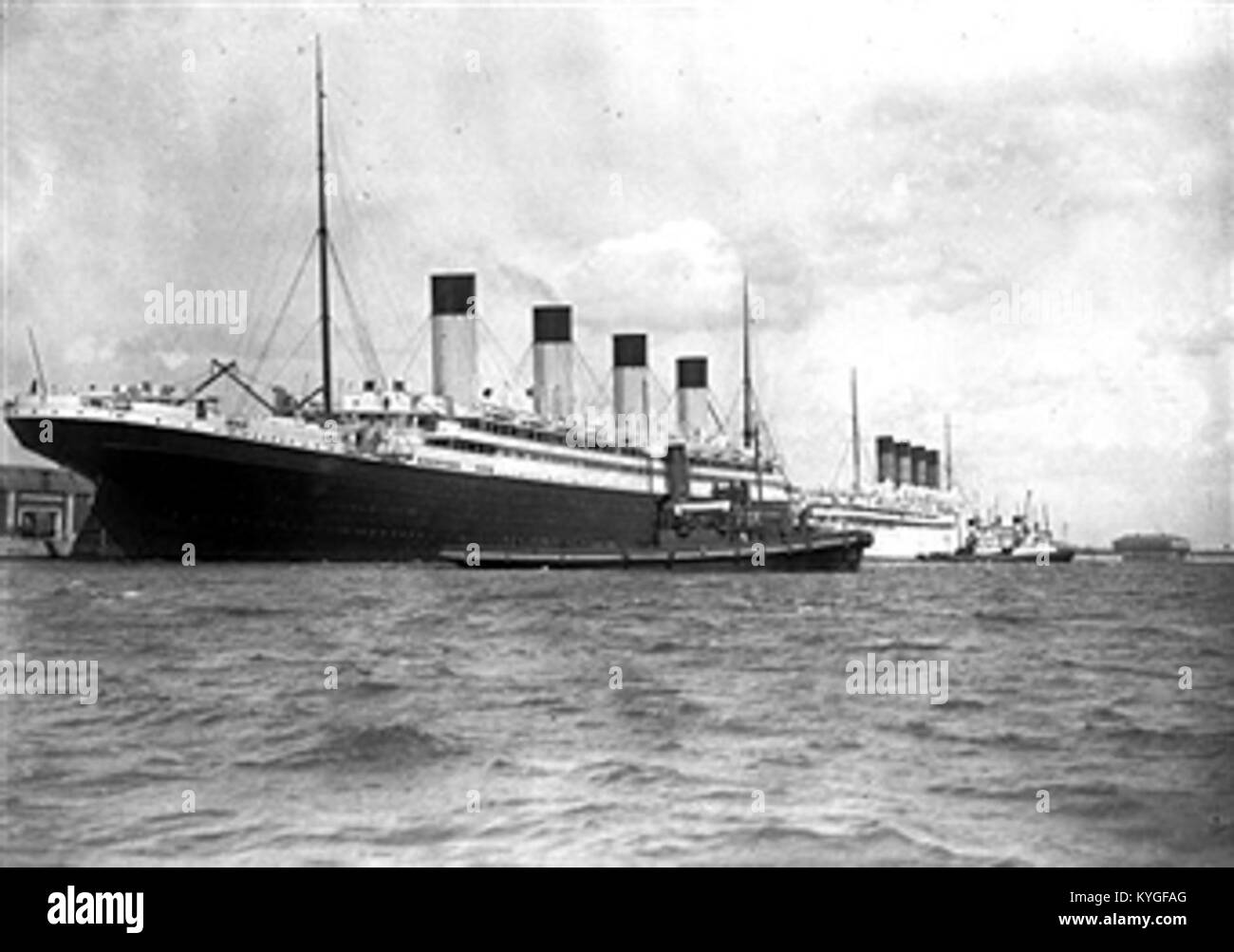 RMS Olympic & RMS Mauretania Stock Photo - Alamy