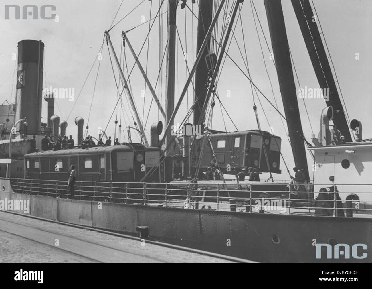 Ep01 hi-res stock photography and images - Alamy