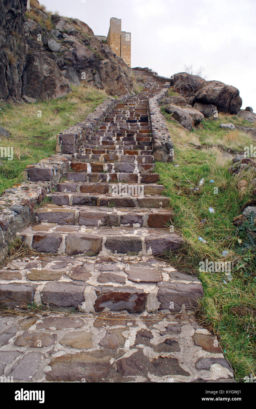 Steps ruined castle hi-res stock photography and images - Alamy