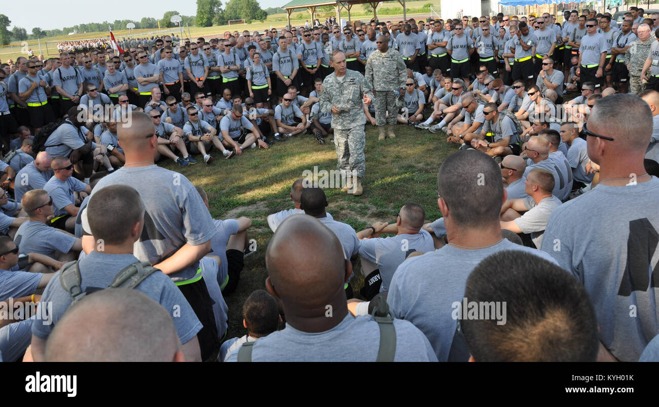 CAMP ATTERBURY, Ind. -- Kentucky Guardsmen of the 149th Maneuver ...