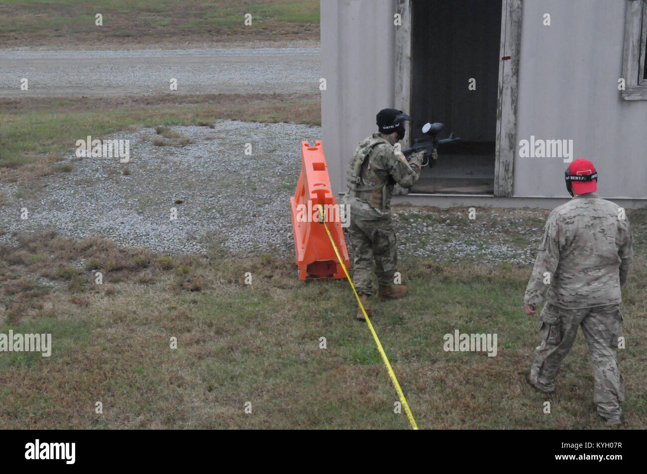 Soldiers participate in the Army Warrior Tasks portion of the 2018 Best ...