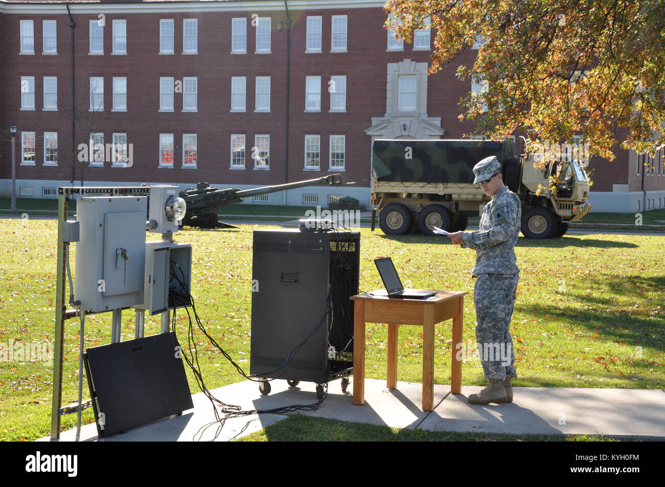 US military awards and promotion ceremony. Taking the oath Stock Photo ...
