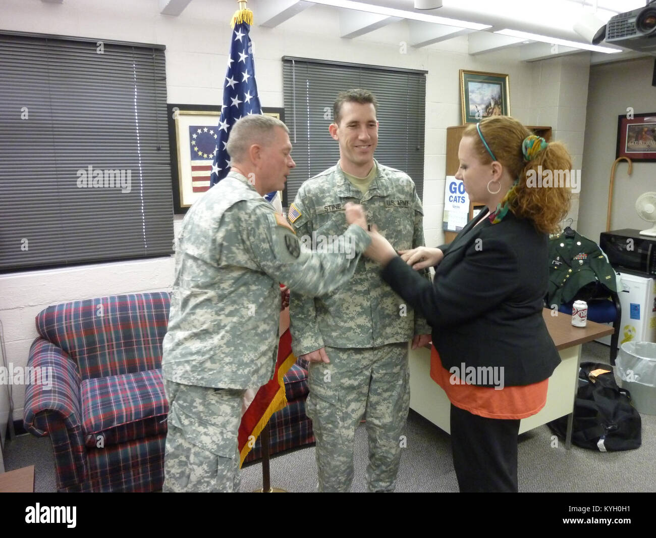 US military awards and promotion ceremony. Taking the oath Stock Photo ...