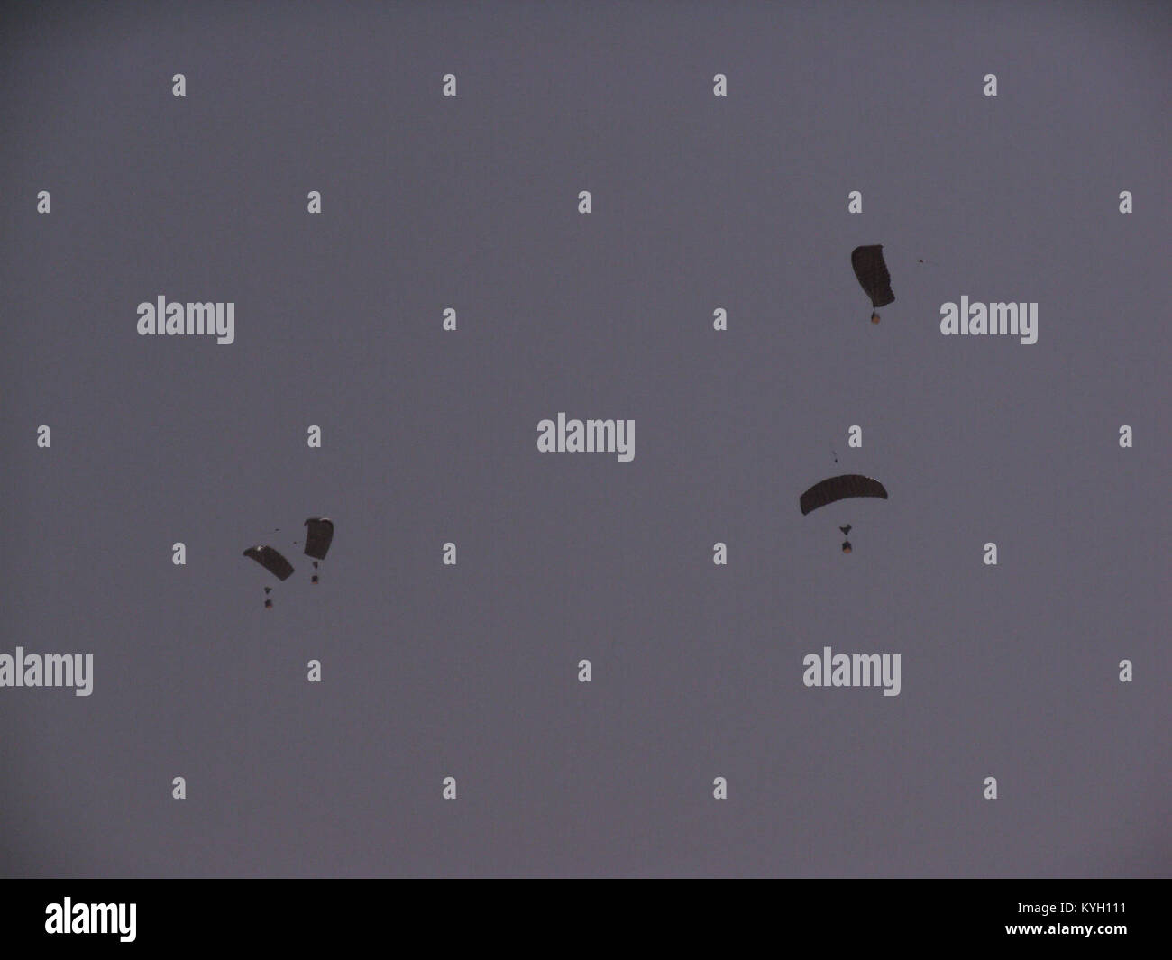 Joint precision air drop hi-res stock photography and images - Alamy