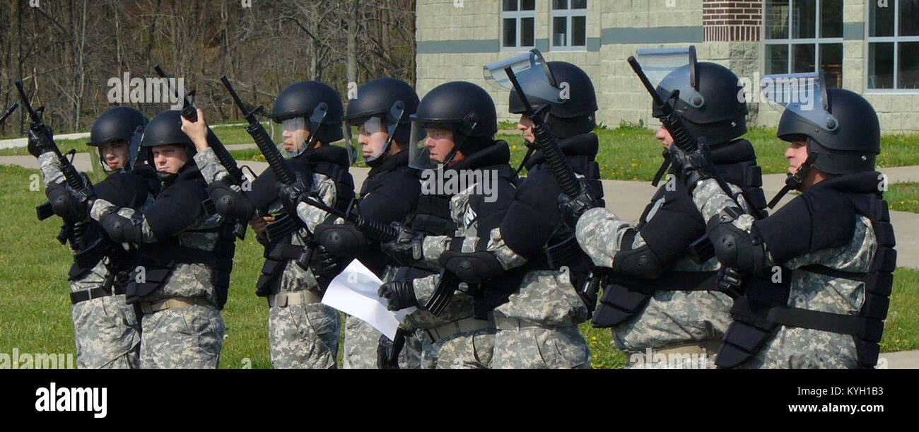“Always ready, reliable and accessible!” Military police students ...