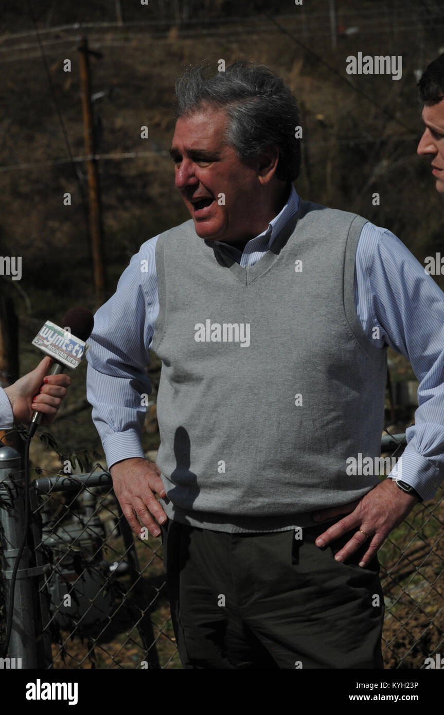 Lieutenant Governor Jerry Abramson, Senator Walter Blevins, Senator Ray ...