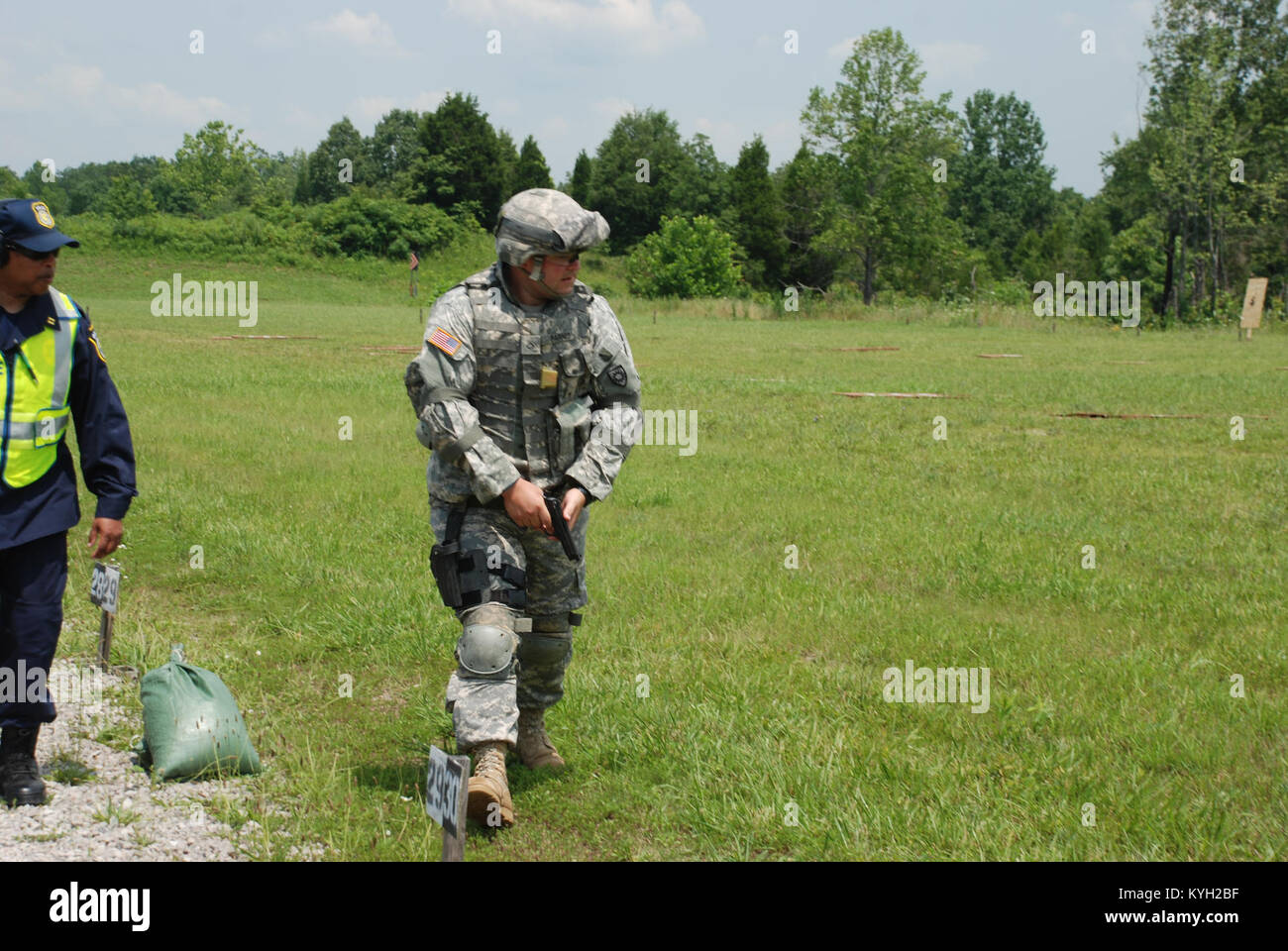 US military army National Guard small arms pistol training Stock Photo ...