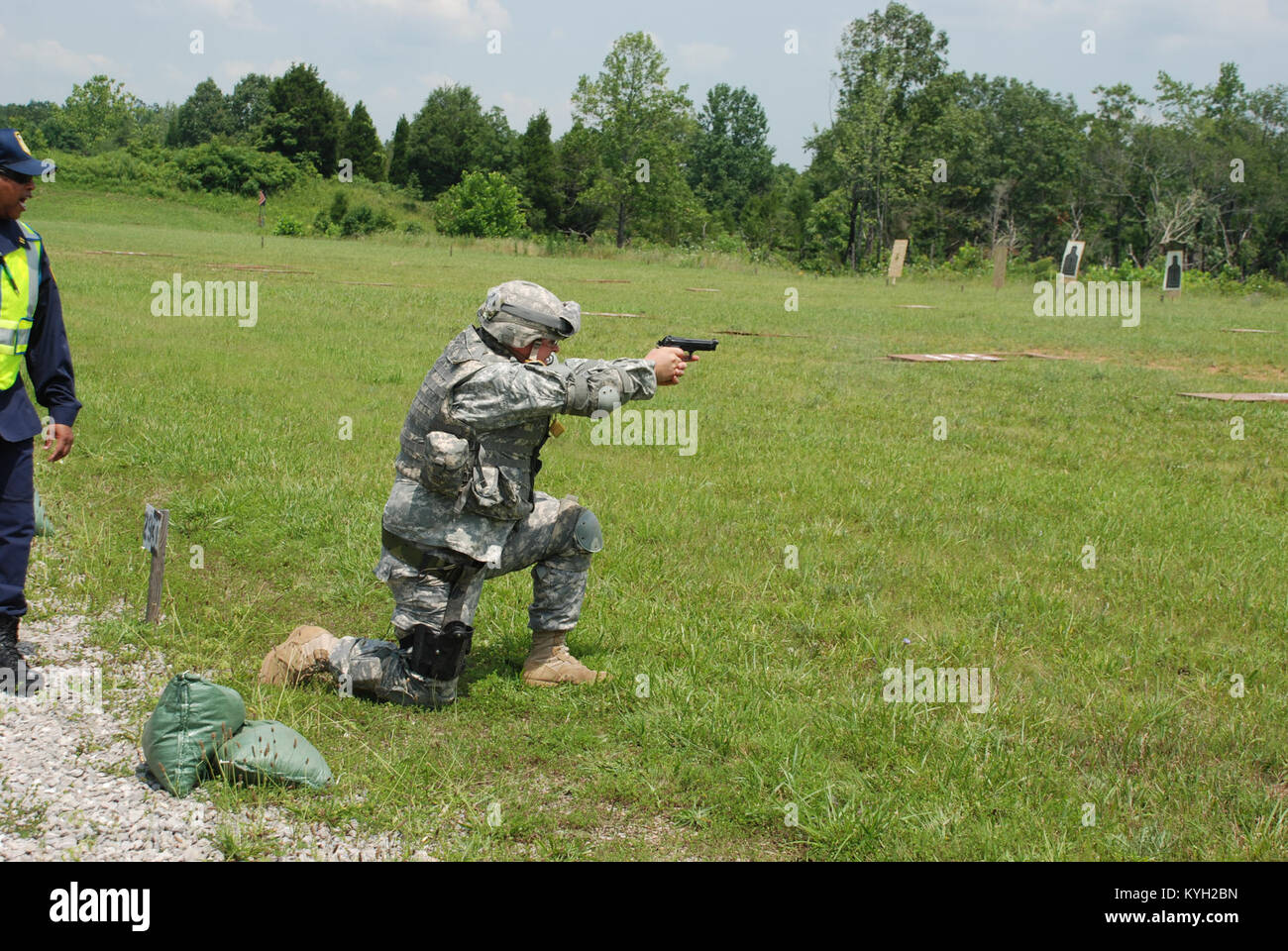 US military army National Guard small arms pistol training Stock Photo ...