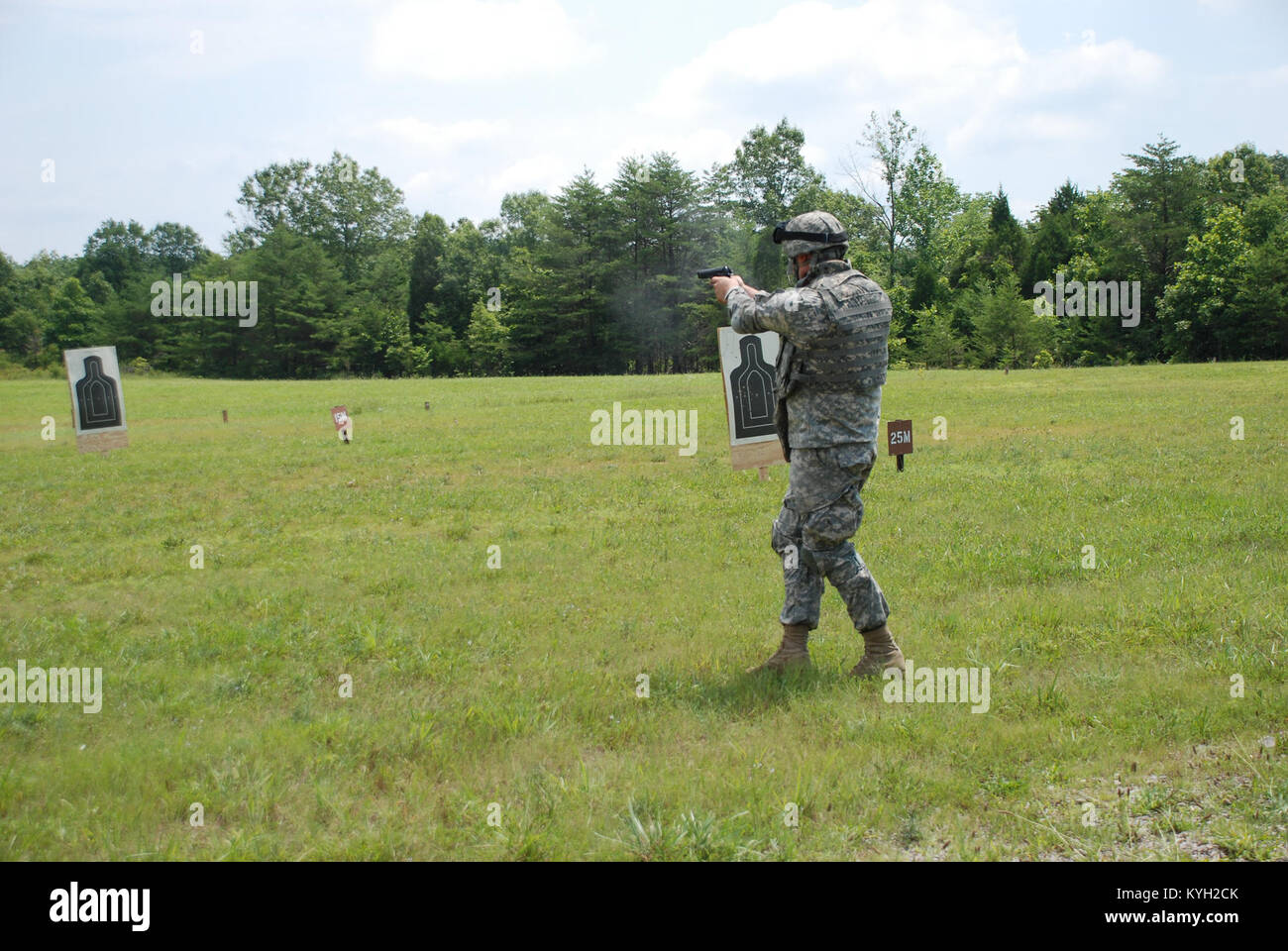 US military army National Guard small arms pistol training Stock Photo ...