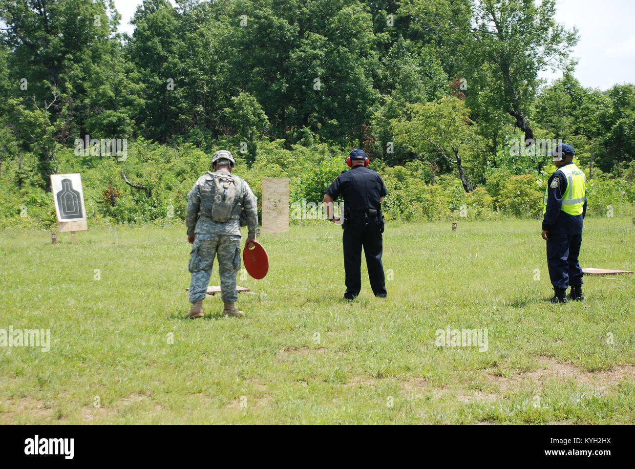 US military army National Guard small arms pistol training Stock Photo ...