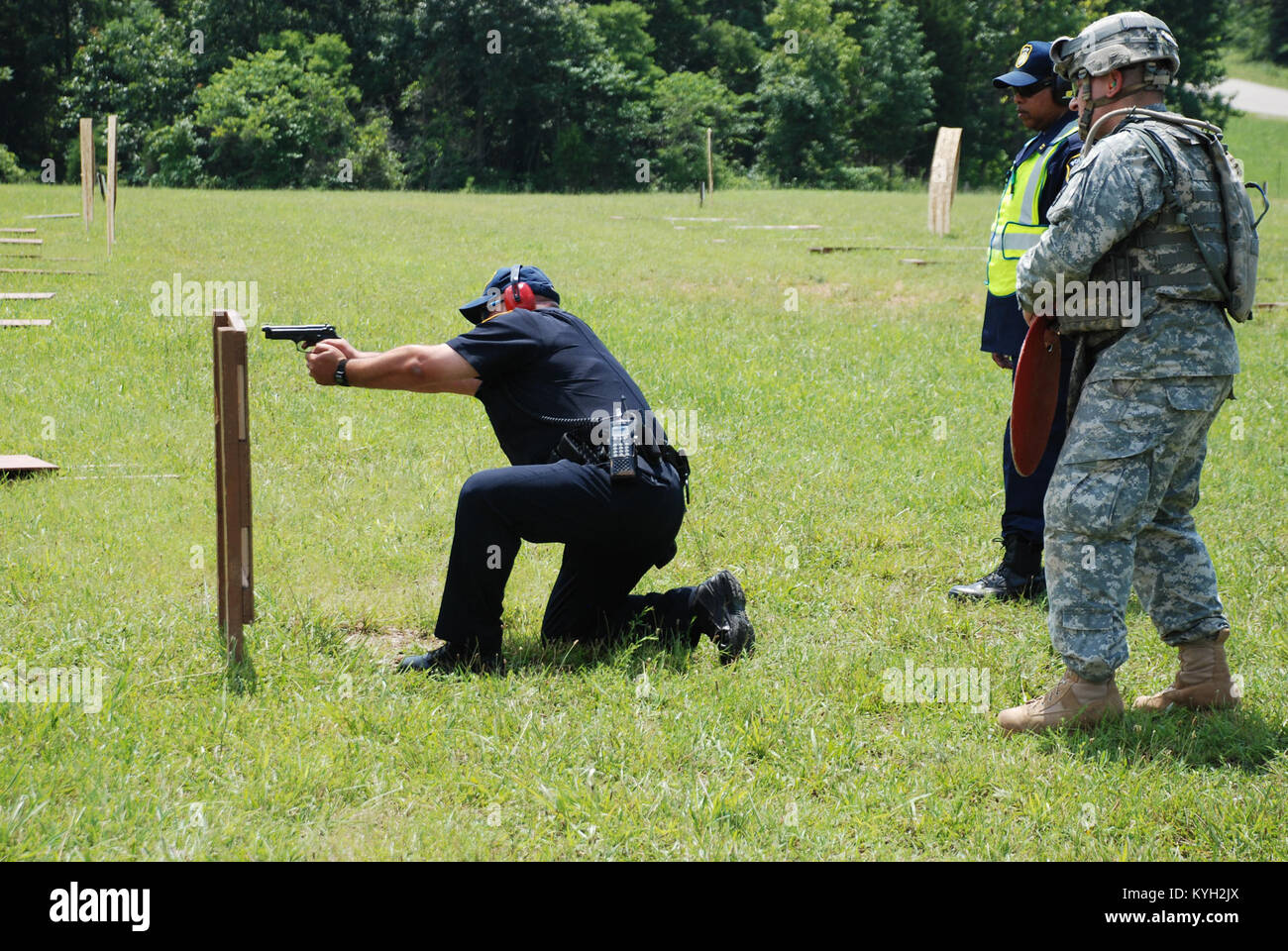 US military army National Guard small arms pistol training Stock Photo ...