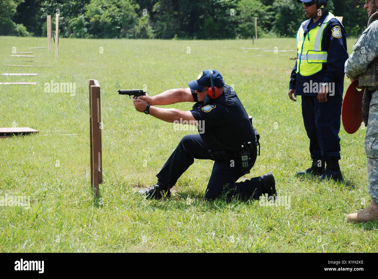 US military army National Guard small arms pistol training Stock Photo ...