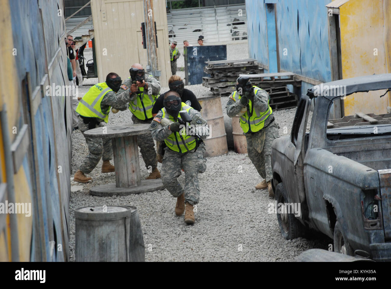 US military army National Guard training and assisting Stock Photo - Alamy