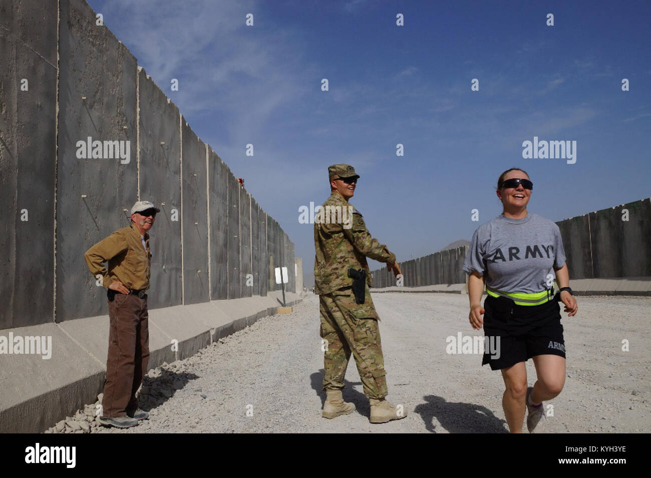 From left u s army capt hi-res stock photography and images - Alamy