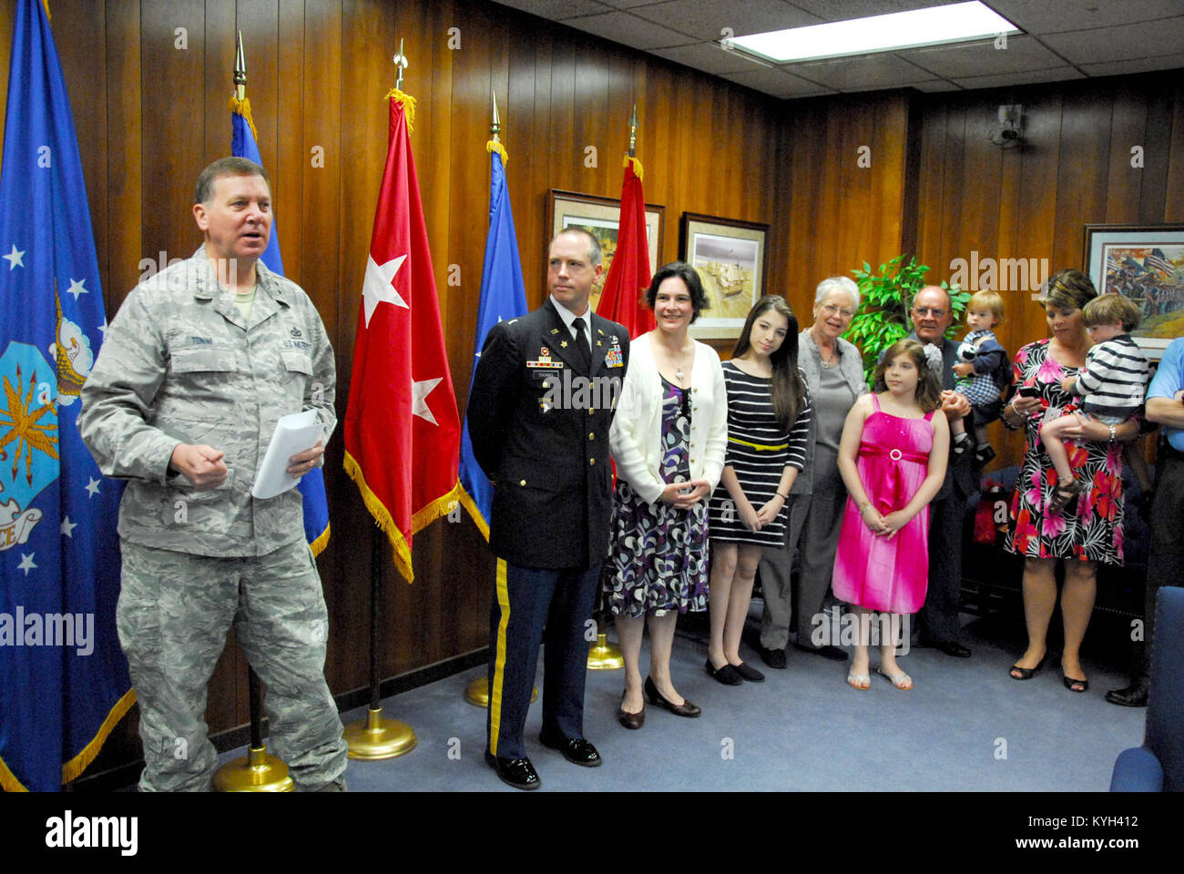 US military personnel with families Stock Photo - Alamy