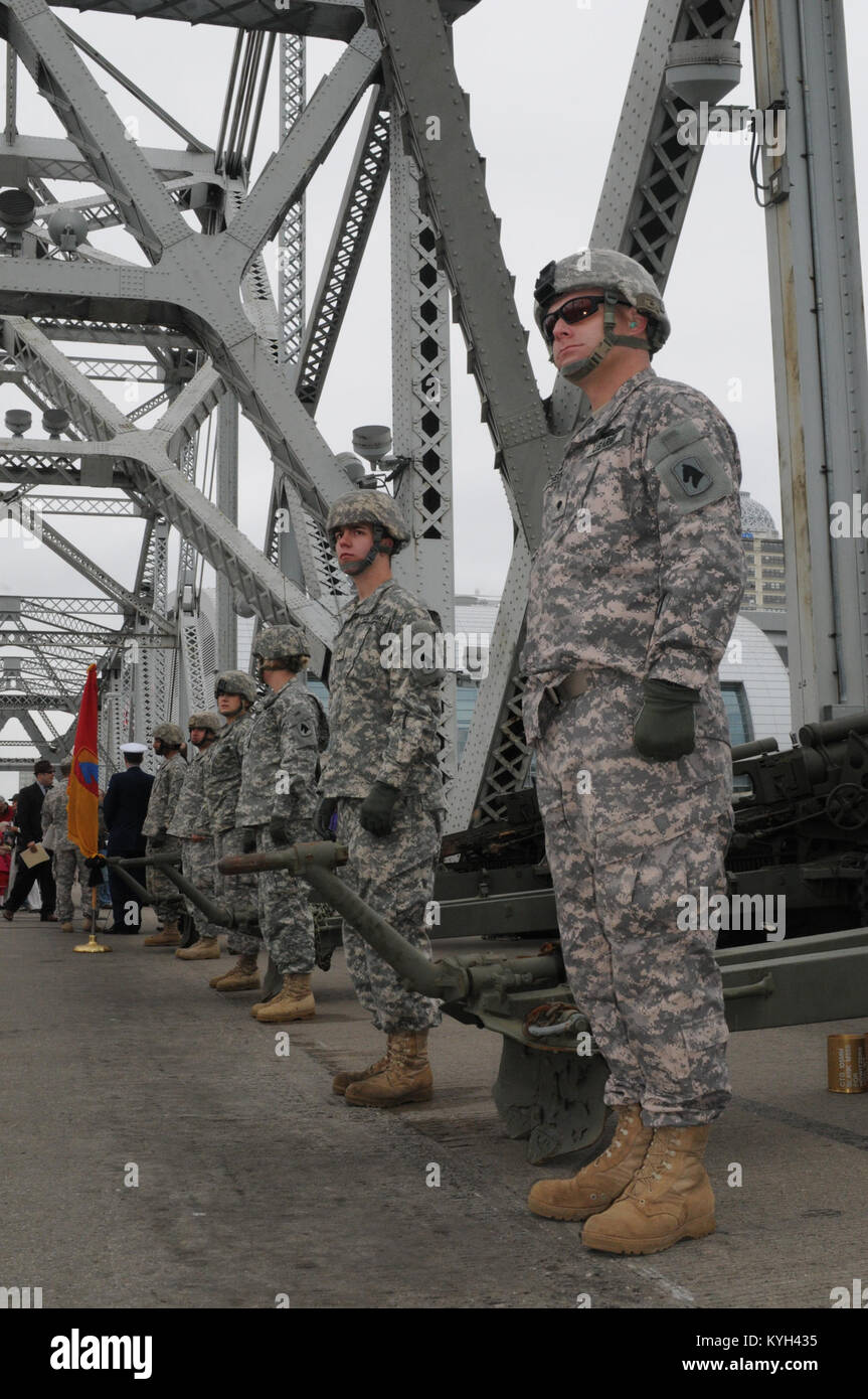 105mm shells hi-res stock photography and images - Alamy