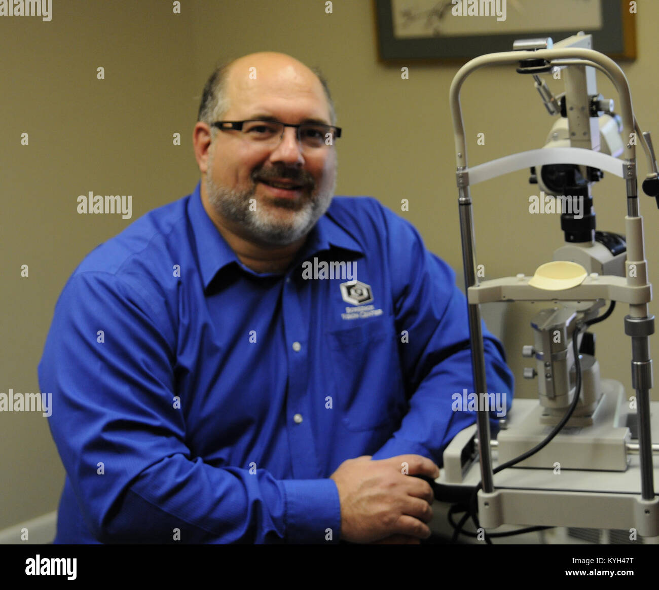 US military eye sight test Stock Photo - Alamy