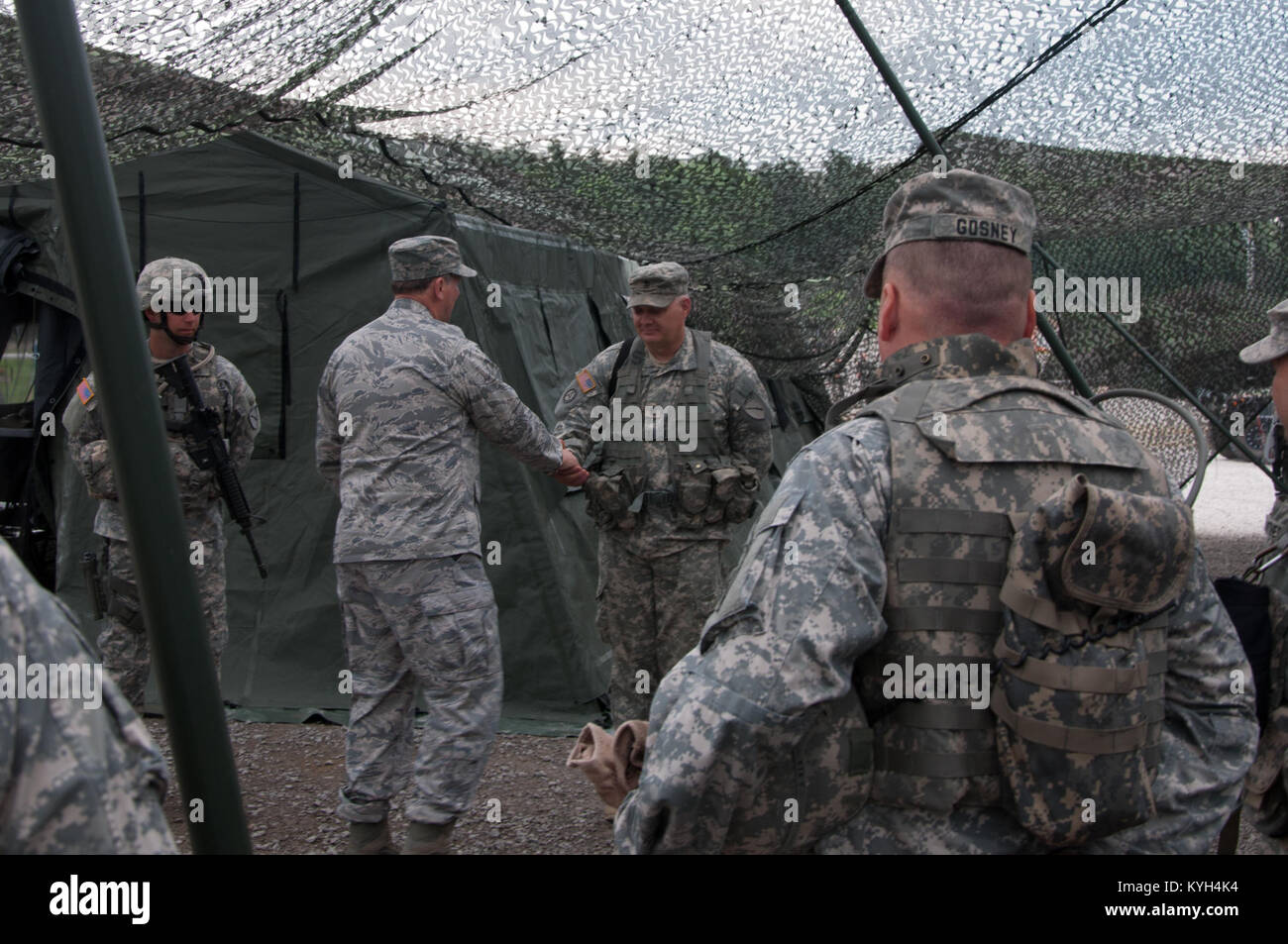 (Photo by Army 1LT. Mark Slaughter, Kentucky National Guard Stock Photo ...