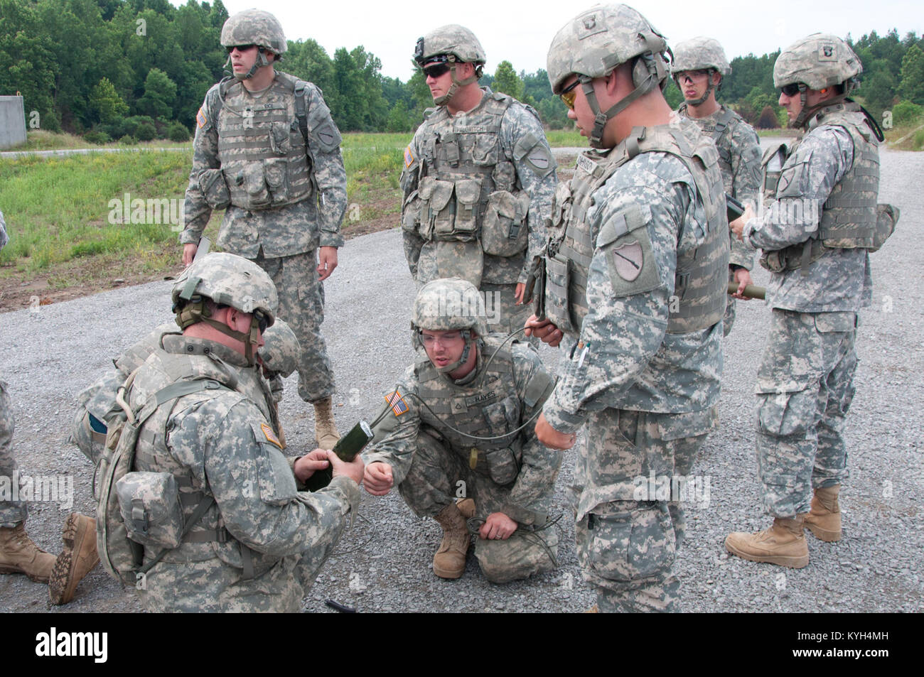 (Photo by Army 1LT. Mark Slaughter, Kentucky National Guard Stock Photo ...