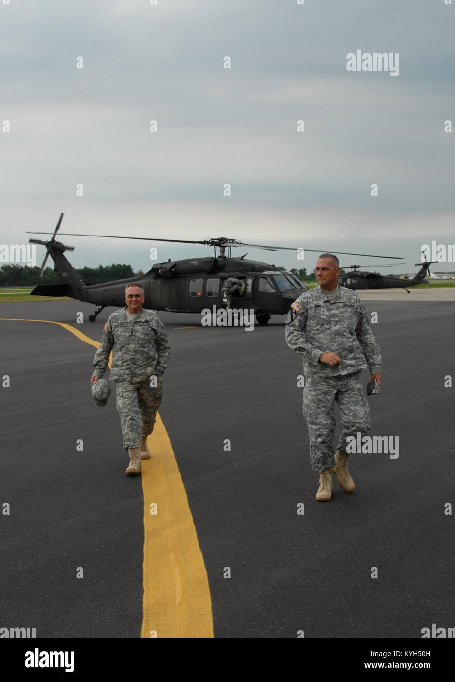 State Command Chief Warrant Officer James Simms and State Command ...