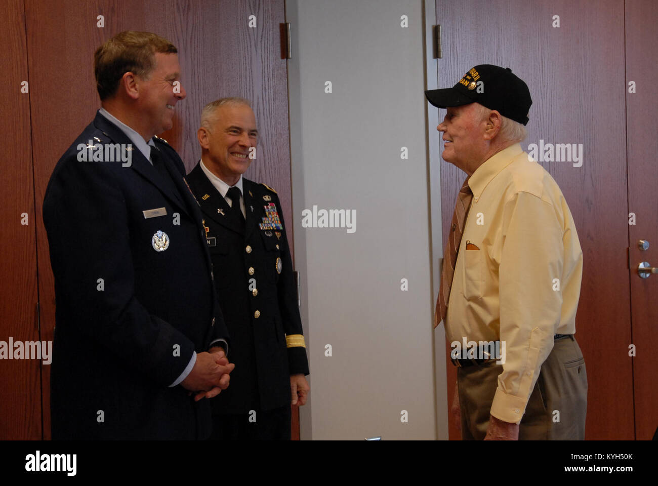 SFC (Ret.) Thomas Whitten is greeted by Maj Gen Edward W. Tonini and BG ...