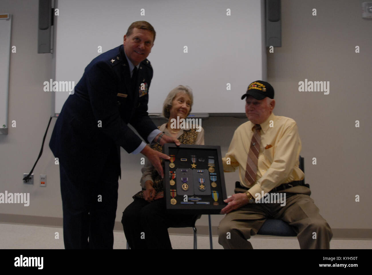 SFC (Ret.) Thomas Whitten is presented Maj Gen Edward W. Tonini on 30 ...