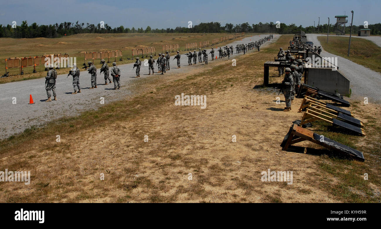 Soldiers of the 138th Field Artillery participate in Close Quarter ...