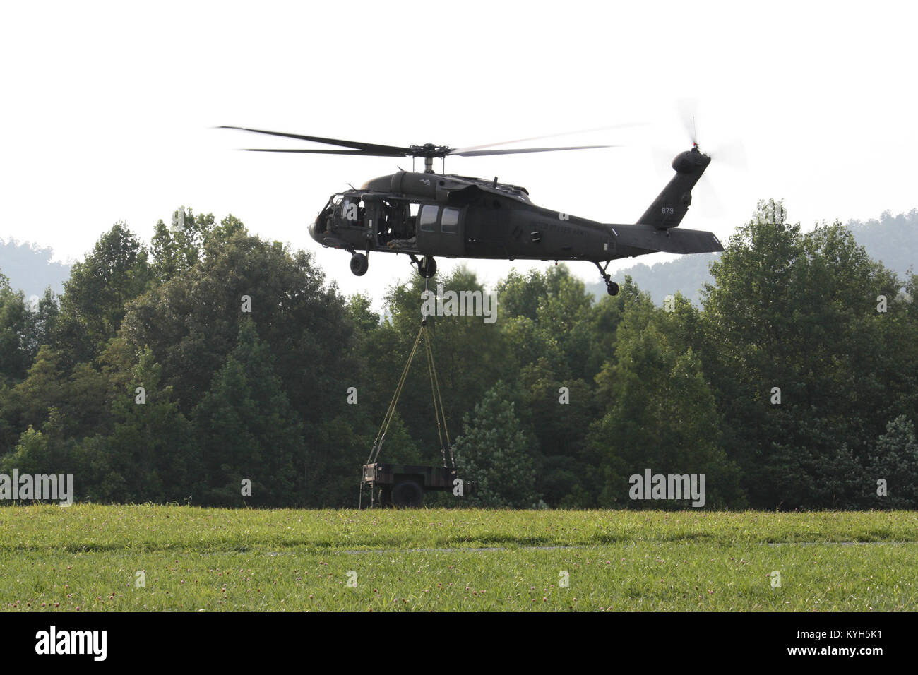 Bravo Co. 2nd Battalion, 147th Aviation Regiment conducts their annual ...
