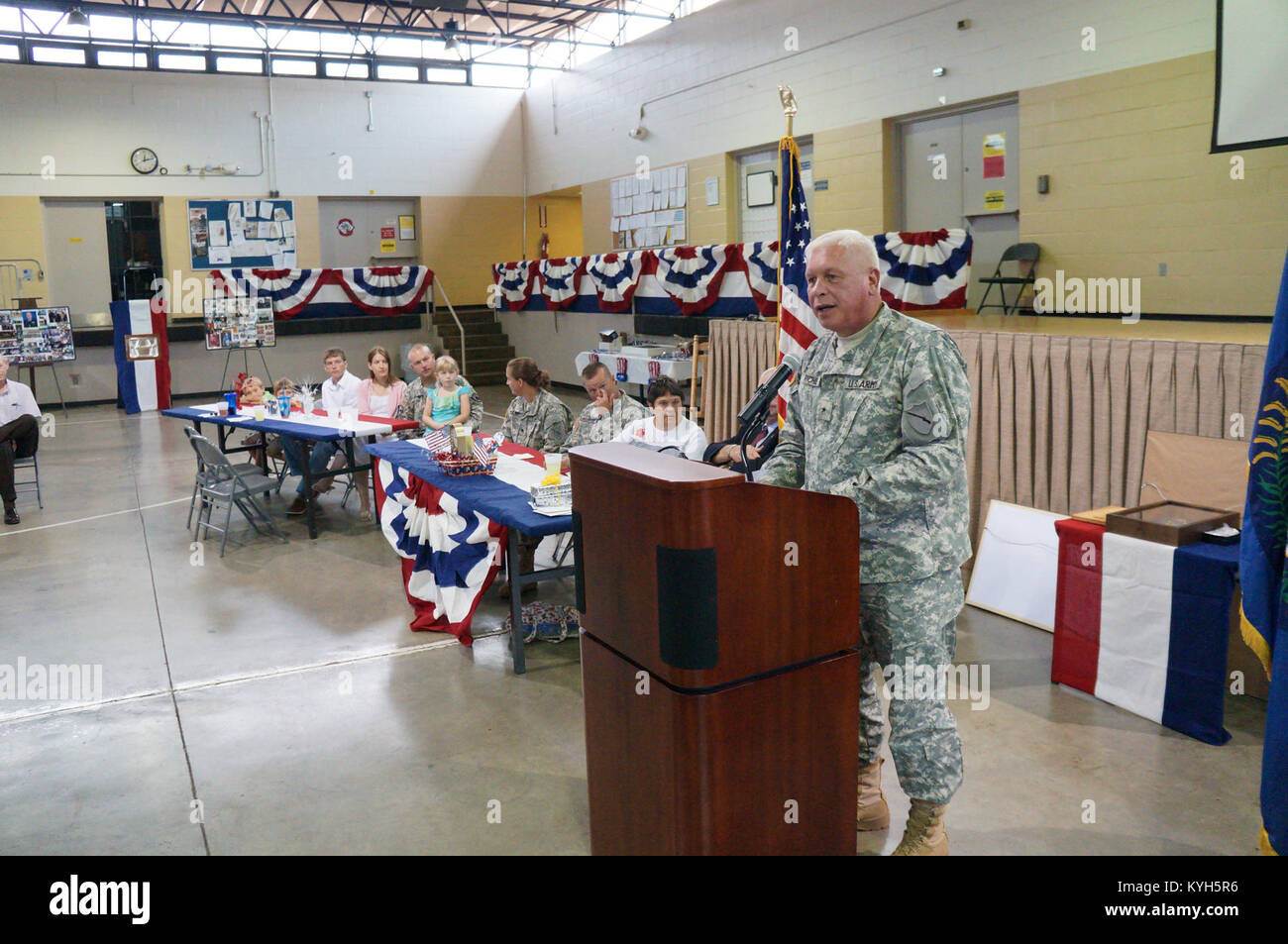 US Army National Guard meeting Stock Photo - Alamy