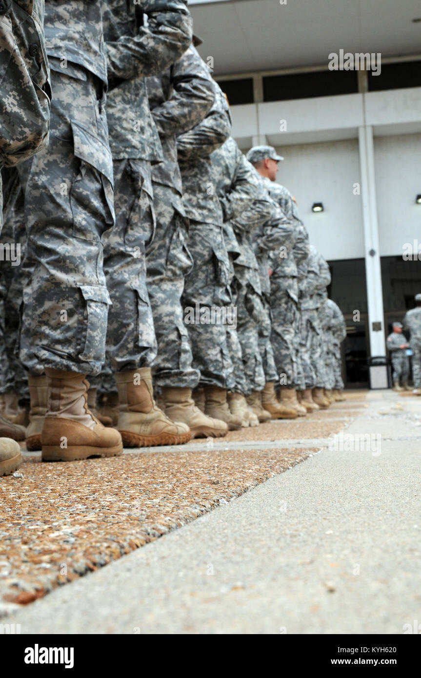 2nd battalion 138th field artillery hi-res stock photography and images ...