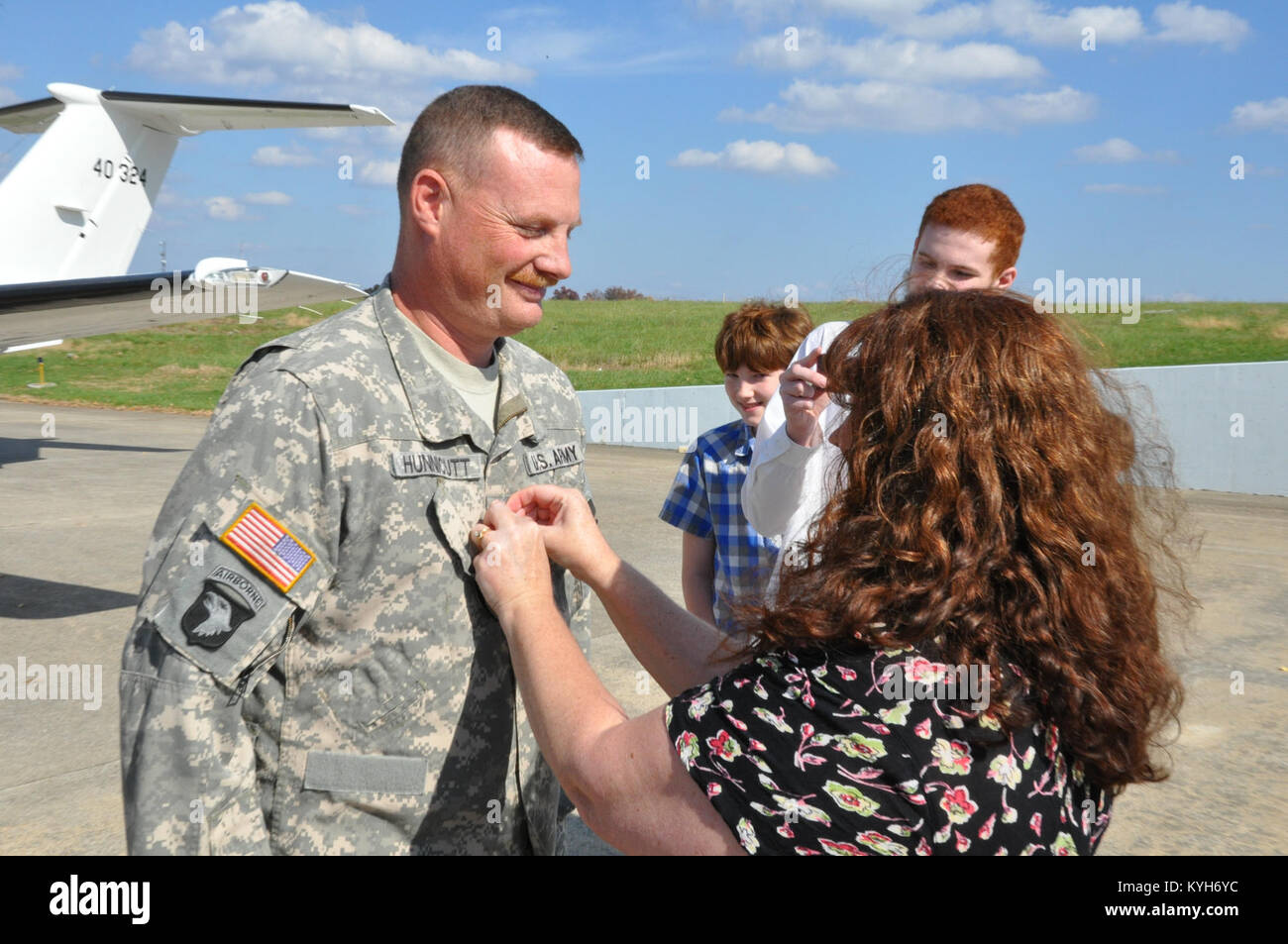 Chief Warrant Officer Five Stephen Hunnicut, commander of Detachment 11 ...