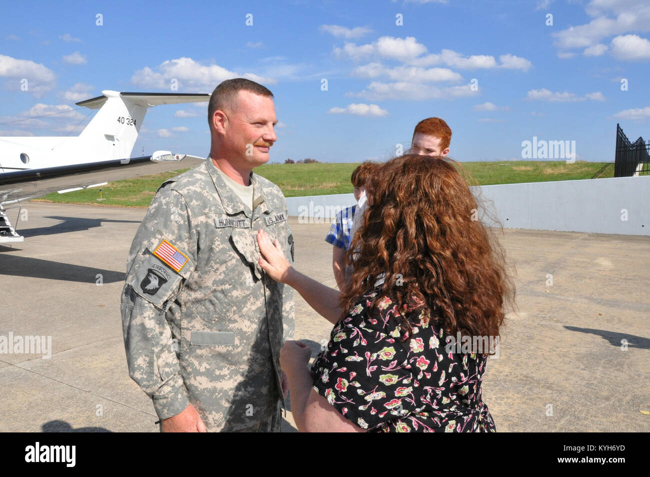 Chief Warrant Officer Five Stephen Hunnicut, commander of Detachment 11 ...