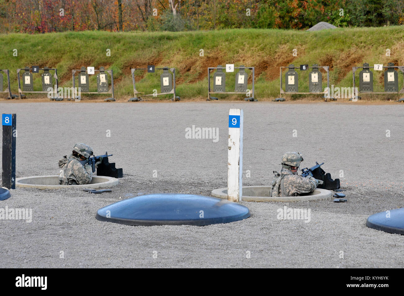 Soldiers from the Kentucky Army National Guard 751st Troop Command ...